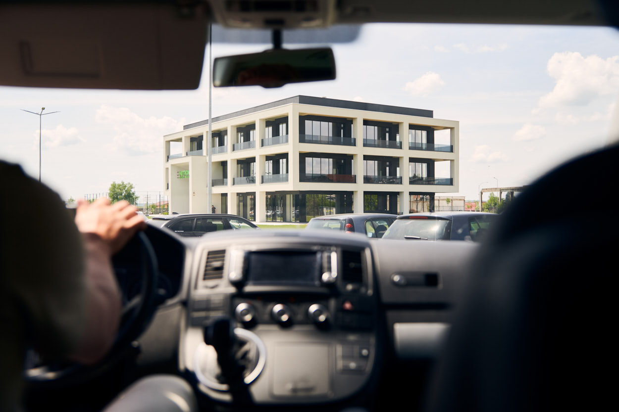 Client case: Ayvens | NetRom Software